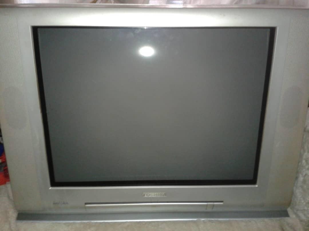 Toshiba bomba 29 inch box tv, TV & Home Appliances, TV & Entertainment ...
