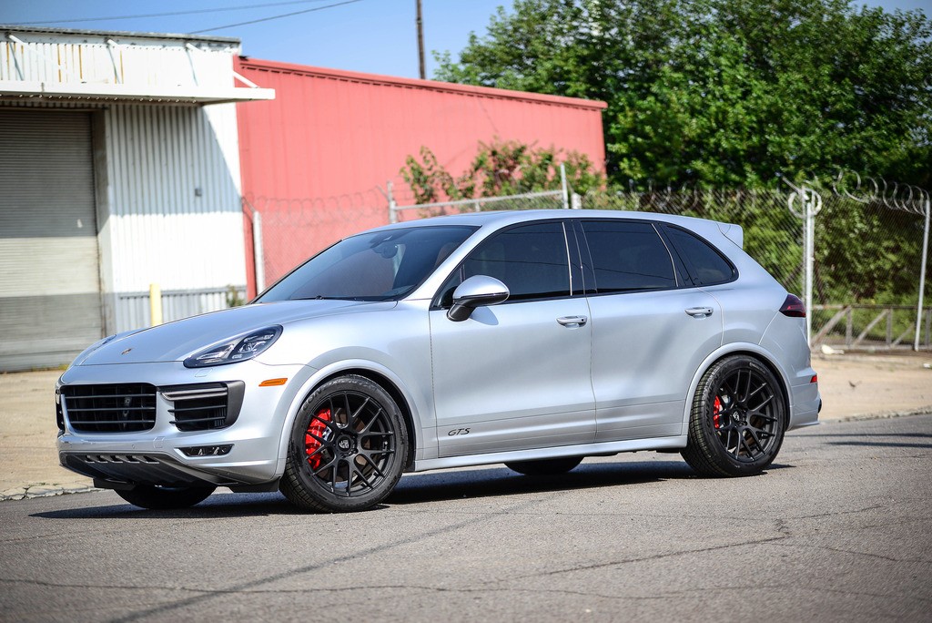 Porsche Cayenne lowering kit, Auto Accessories on Carousell