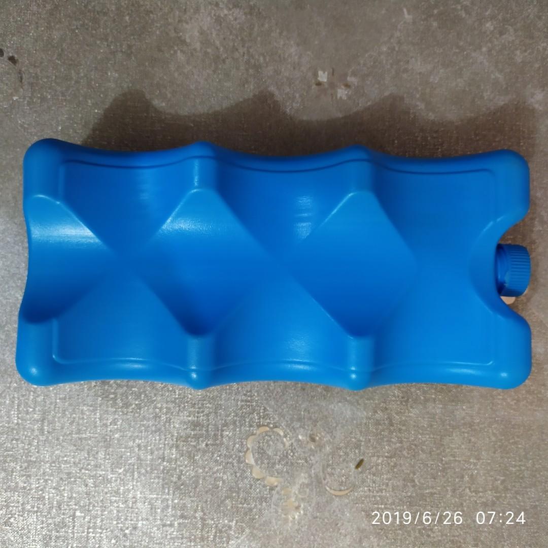 V-cool 2 layers Thermal bag + blue ice box + manual breast pimp, Babies ...