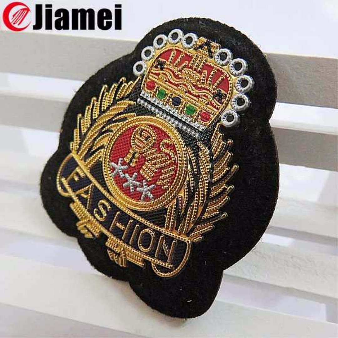 PLASTIFIED CAP BADGE, Hobbies & Toys, Stationary & Craft, Craft ...