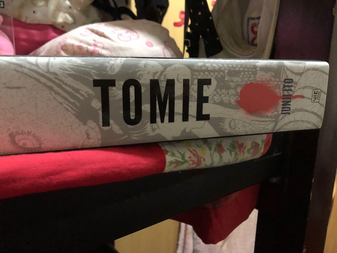 Tomie: Complete Deluxe Edition, Hobbies & Toys, Books & Magazines ...