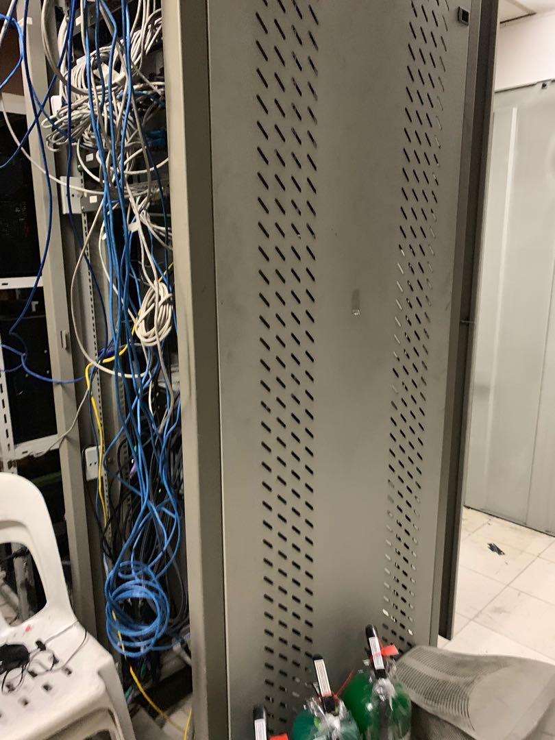 6ft FVT Open Bay Server Racks, Computers & Tech, Parts & Accessories ...