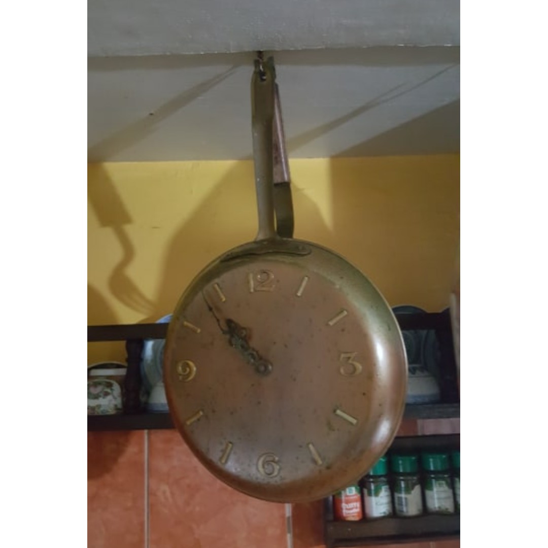 ANTIQUE PAN CLOCK, Hobbies & Toys, Memorabilia & Collectibles, Vintage ...