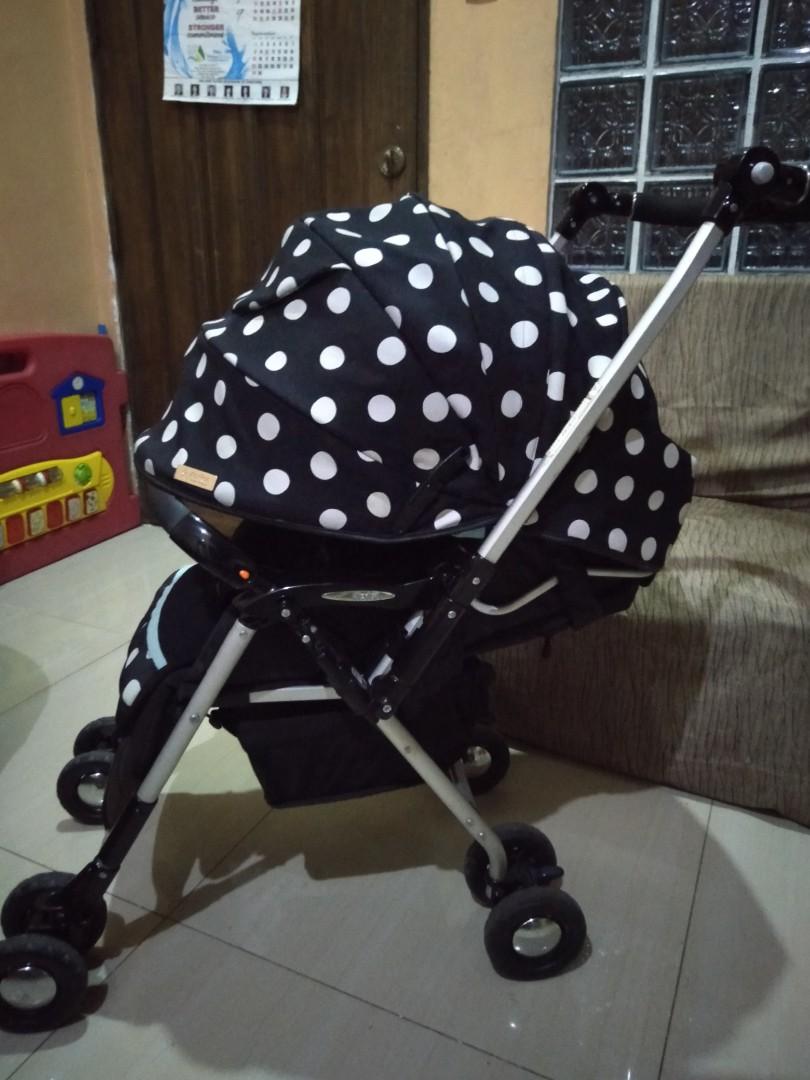 APRICA LAURA COCOCHI, Babies & Kids, Going Out, Strollers on Carousell