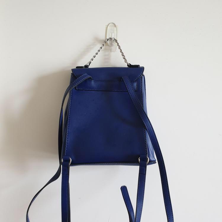 Guess Factory Plush Quilted Backpack (Blue), Women's Fashion, Bags ...