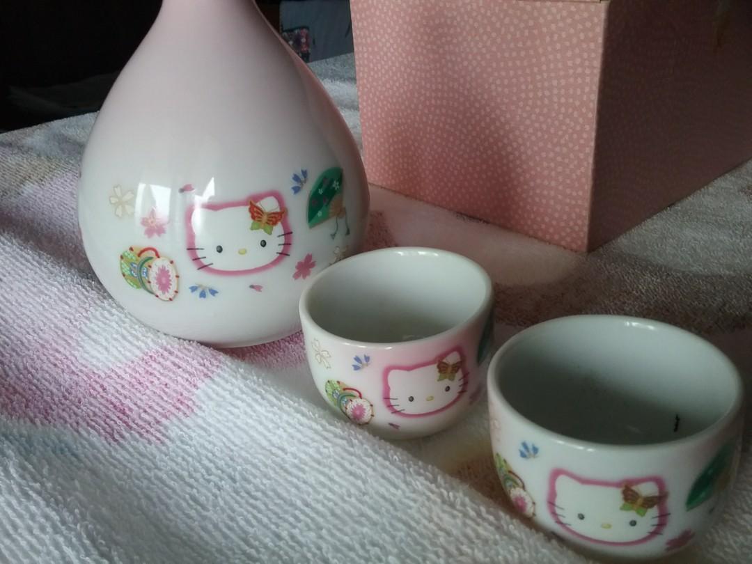 Hello Kitty sake cups and bottle, Furniture & Home Living, Kitchenware ...