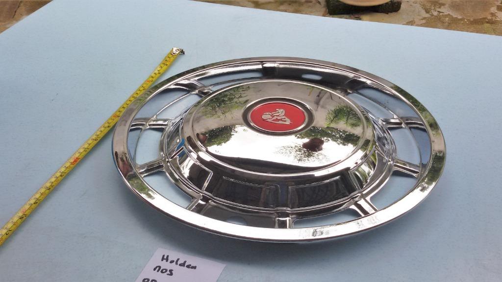 Holden Kingswood .. Premier Hubcap, Auto Accessories on Carousell