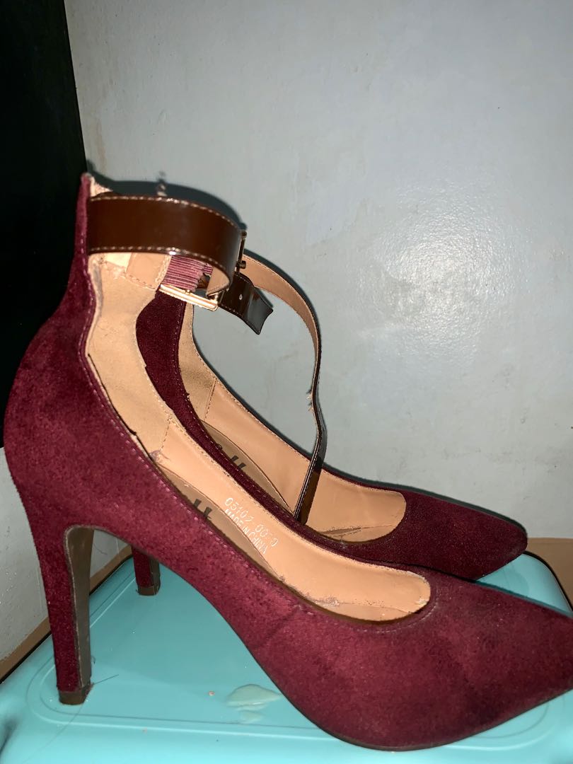 Maroon heels, Women's Fashion, Footwear, Heels on Carousell