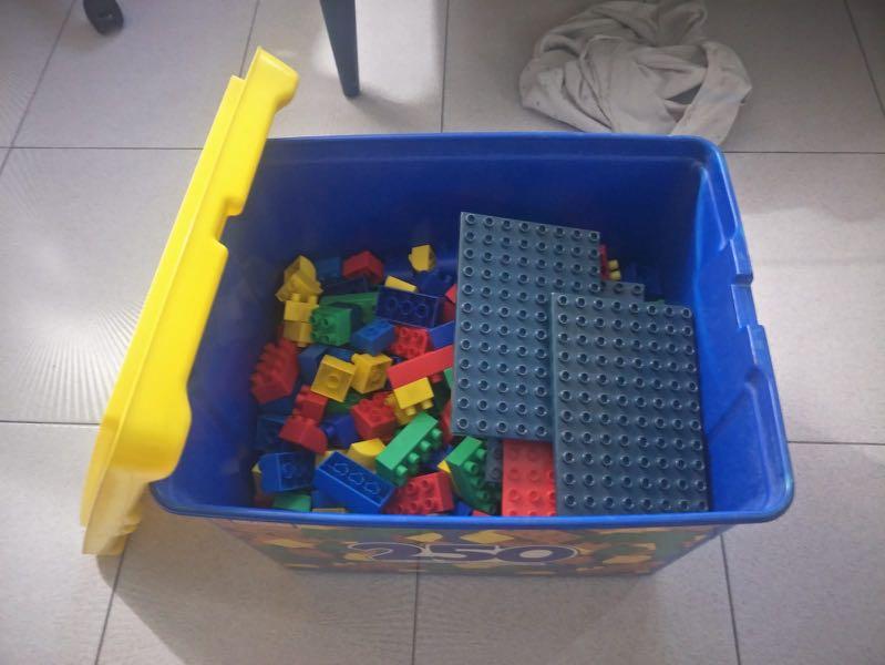 Mega block 250 set, Hobbies & Toys, Toys & Games on Carousell