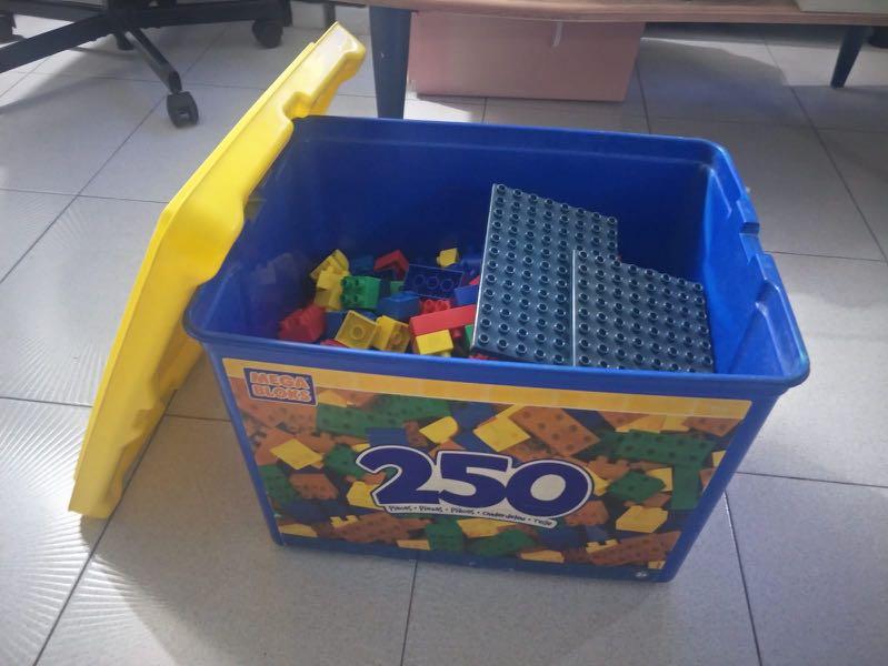 Mega block 250 set, Hobbies & Toys, Toys & Games on Carousell