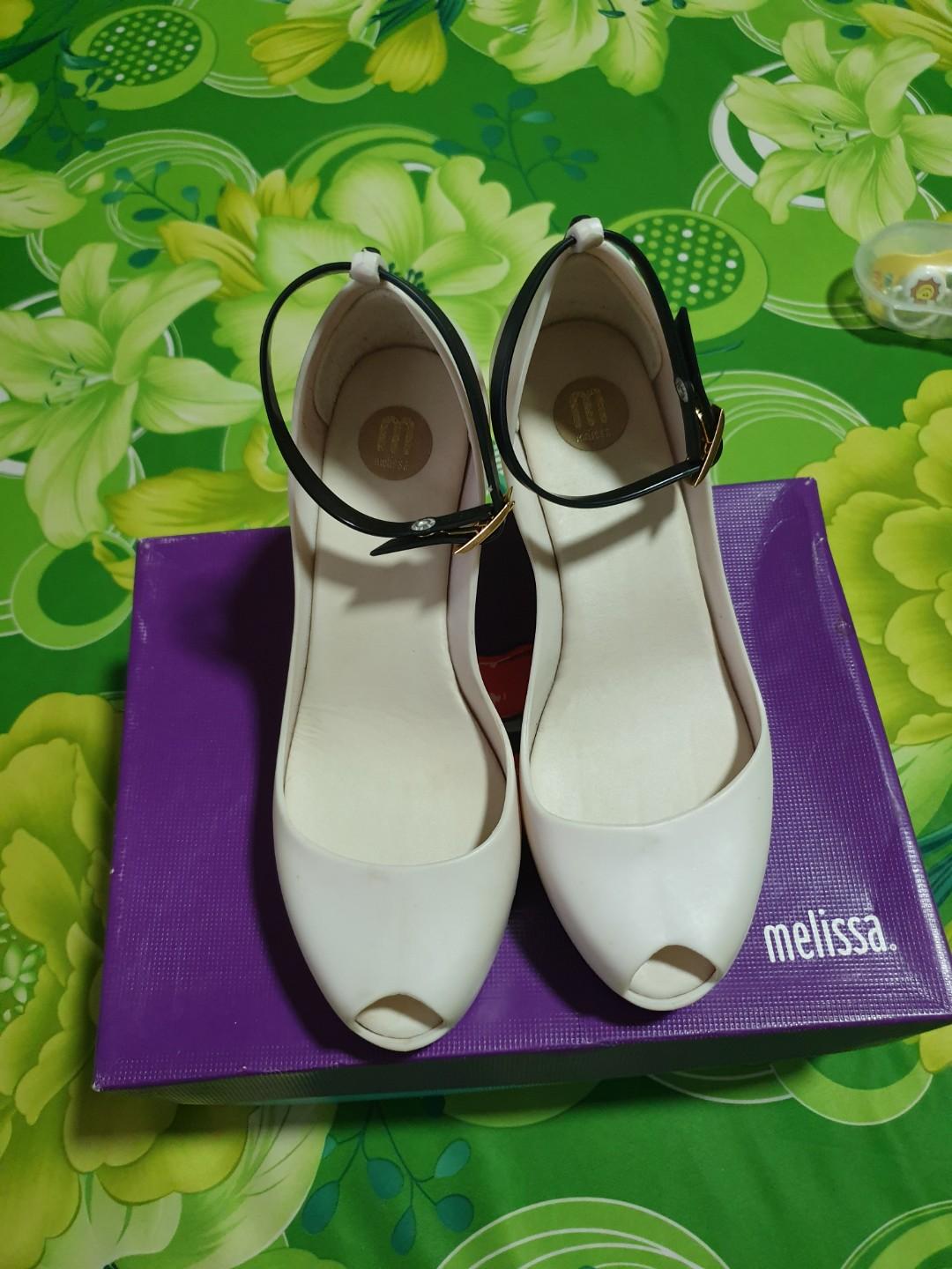 Melissa shoe, Women's Fashion, Footwear, Sandals on Carousell