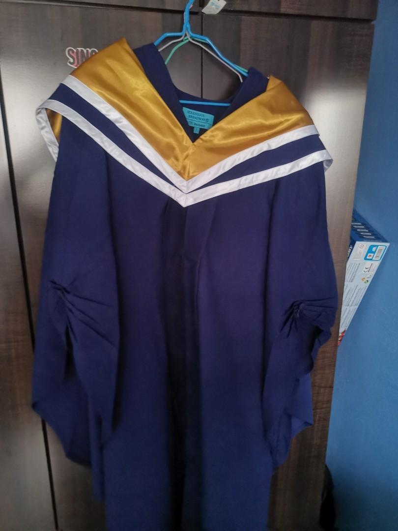 NTU Electrical&Electronic Engineering Graduation Gown, Men's Fashion ...