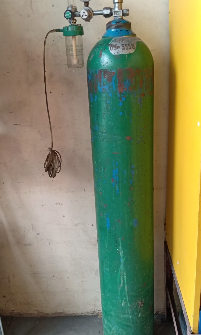 oxygen tank, Everything Else, Others on Carousell