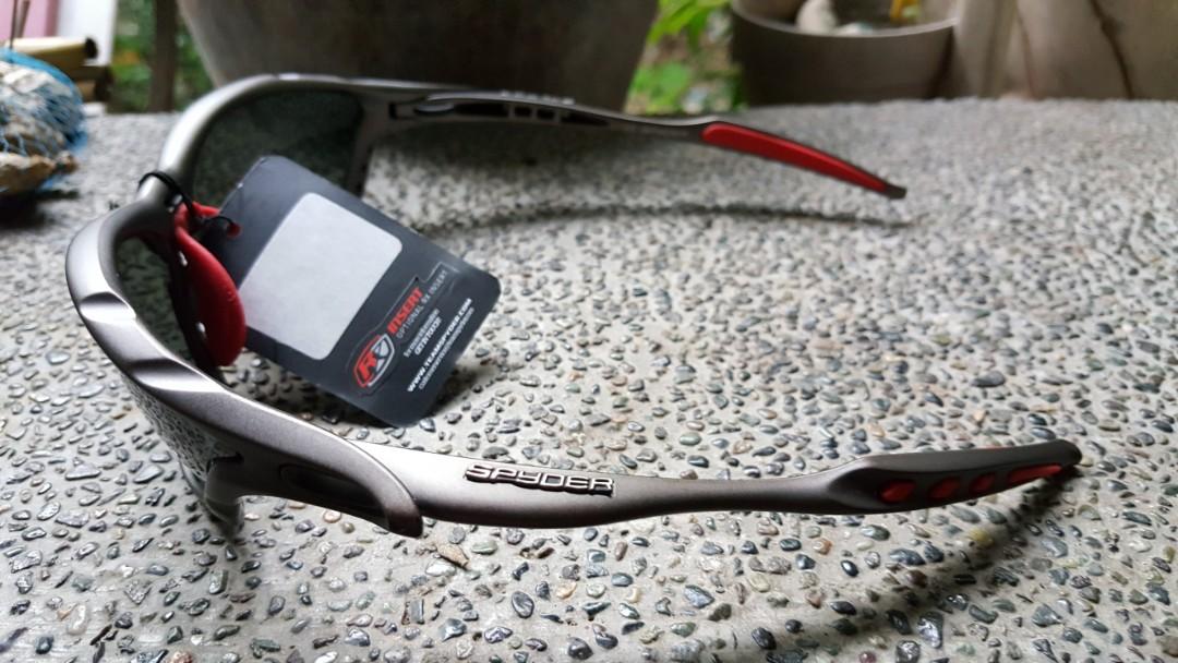 SPYDER PREMIUM SHADES, Men's Fashion, Watches & Accessories, Sunglasses ...