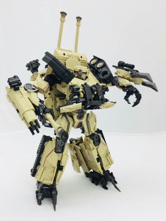 Transformers leader class Brawl, Hobbies & Toys, Collectibles ...