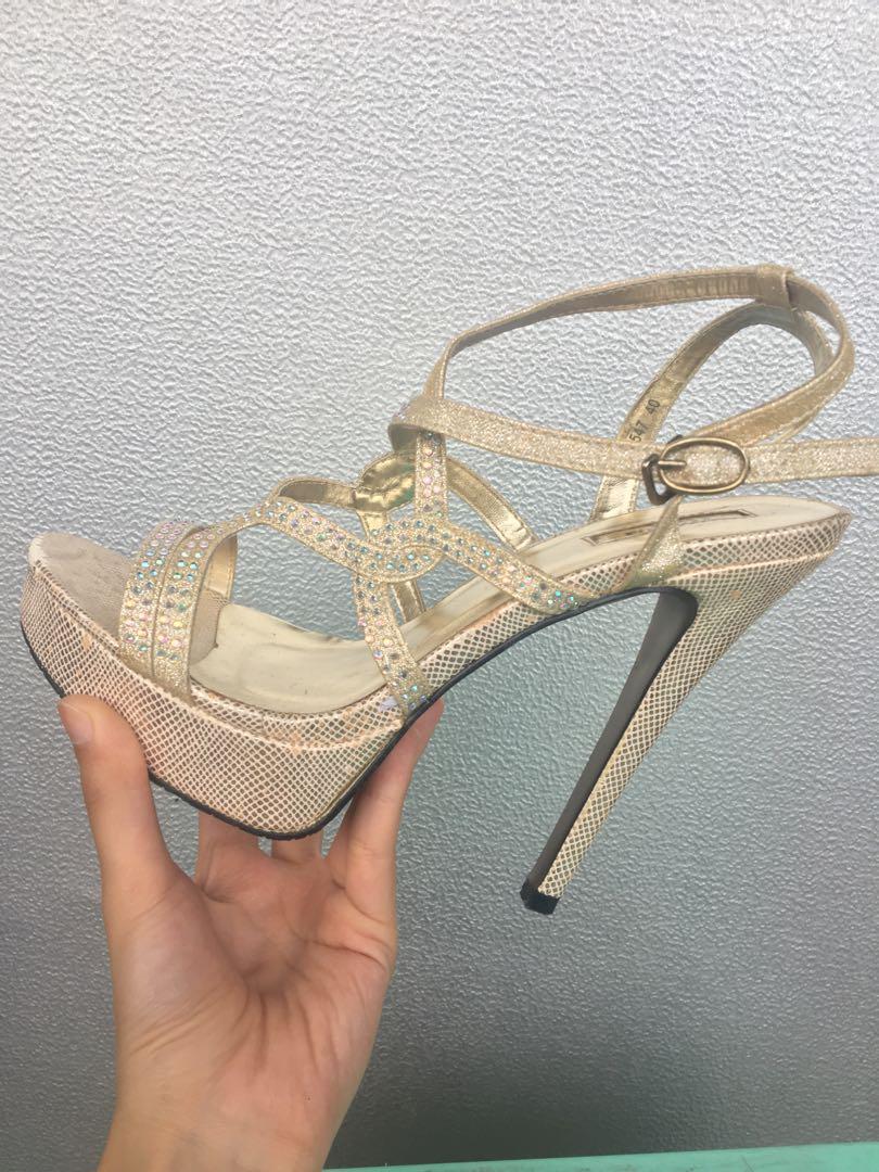 Gold Pageant 5” Heels (Figlia), Women's Fashion, Footwear, Heels on ...