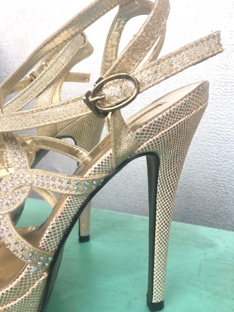 Gold Pageant 5” Heels (Figlia), Women's Fashion, Footwear, Heels on ...