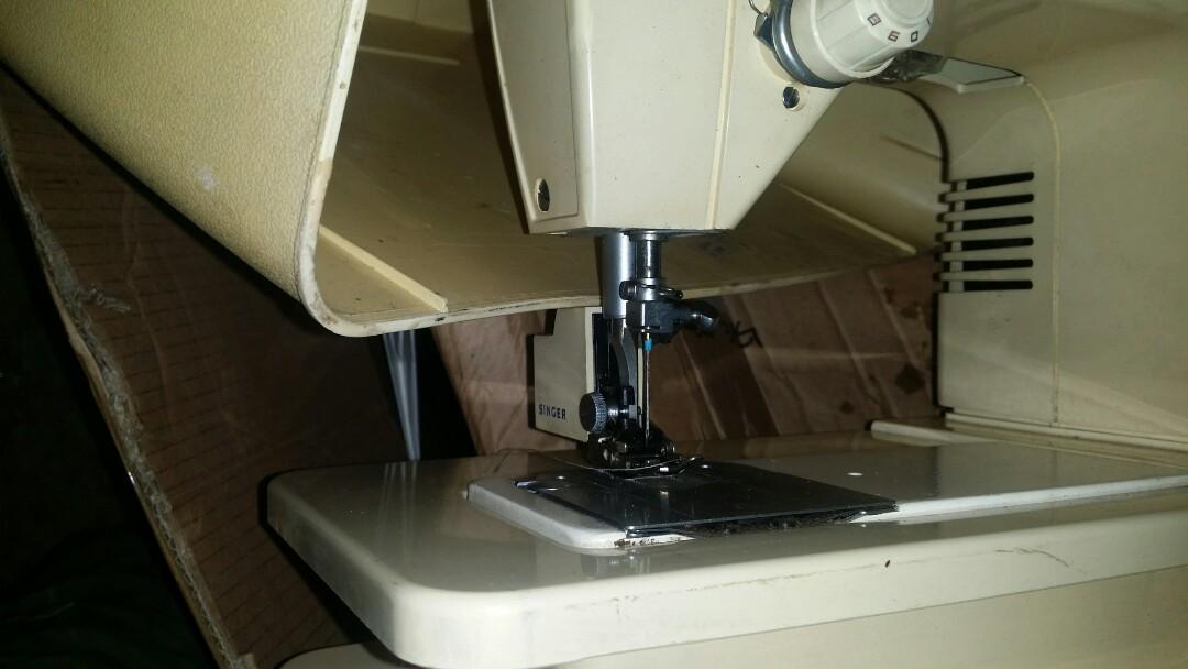 Italy made Singer 衣車，Model: 7146, M.C.P.K, 線已失蹤，屯門交收 Singer Sewing ...