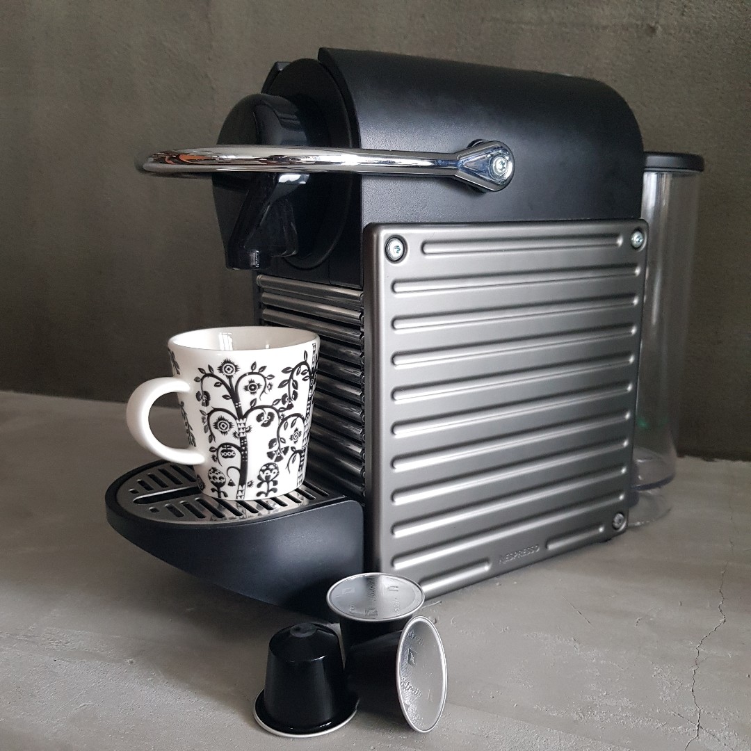 Nespresso Pixie Electric Titan, TV & Home Appliances, Kitchen ...
