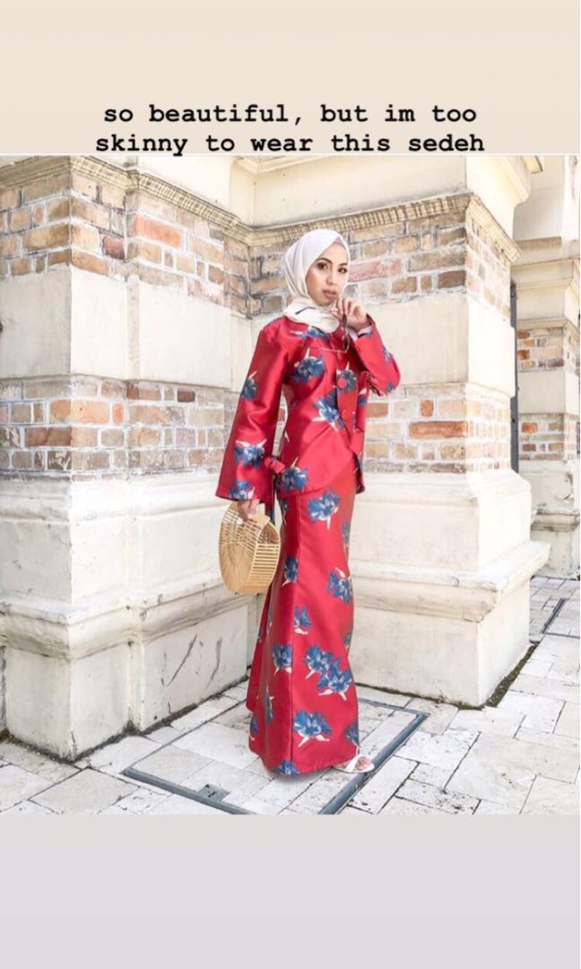 baju raya kurung modern losravelda maroon, Women's Fashion, Muslimah ...