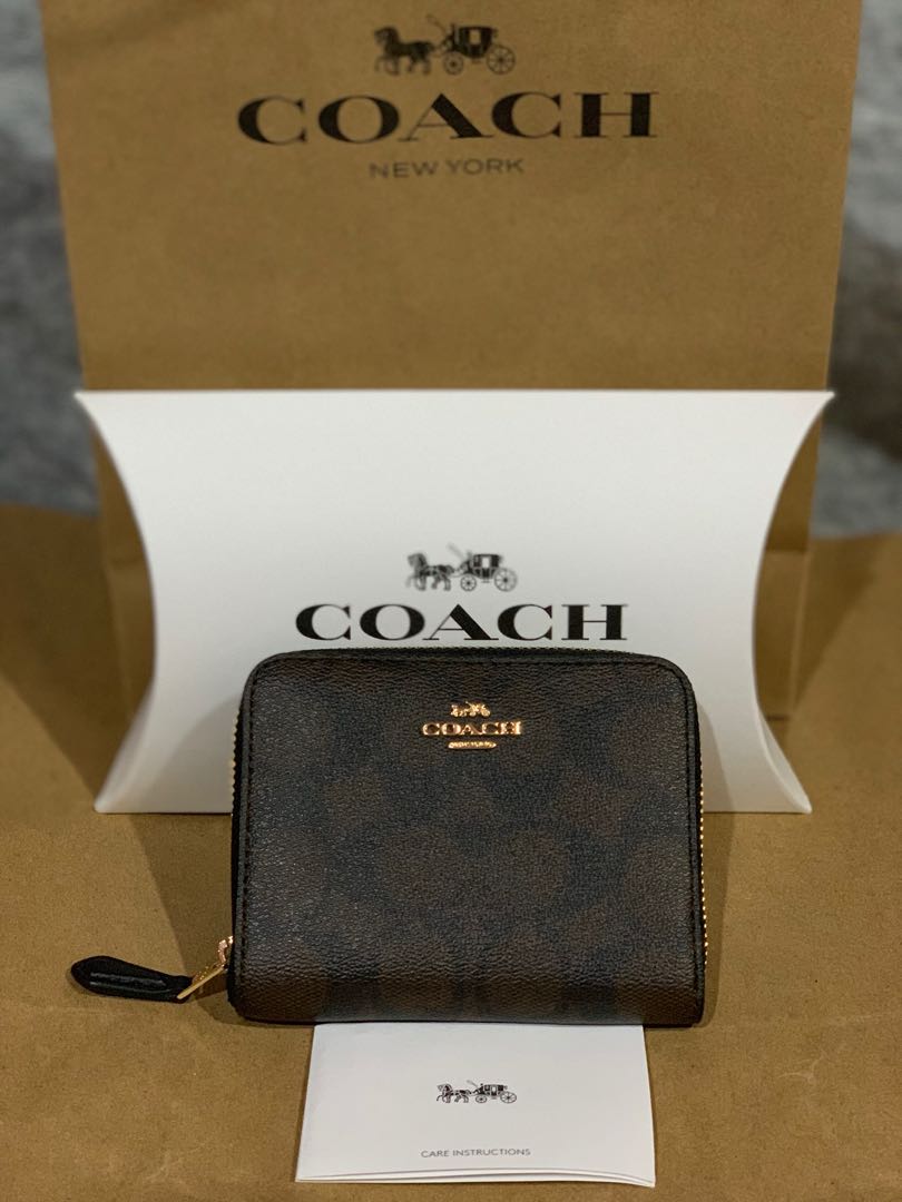 COACH SIGNATURE SMALL ZIP AROUND WALLET, Women's Fashion, Bags ...
