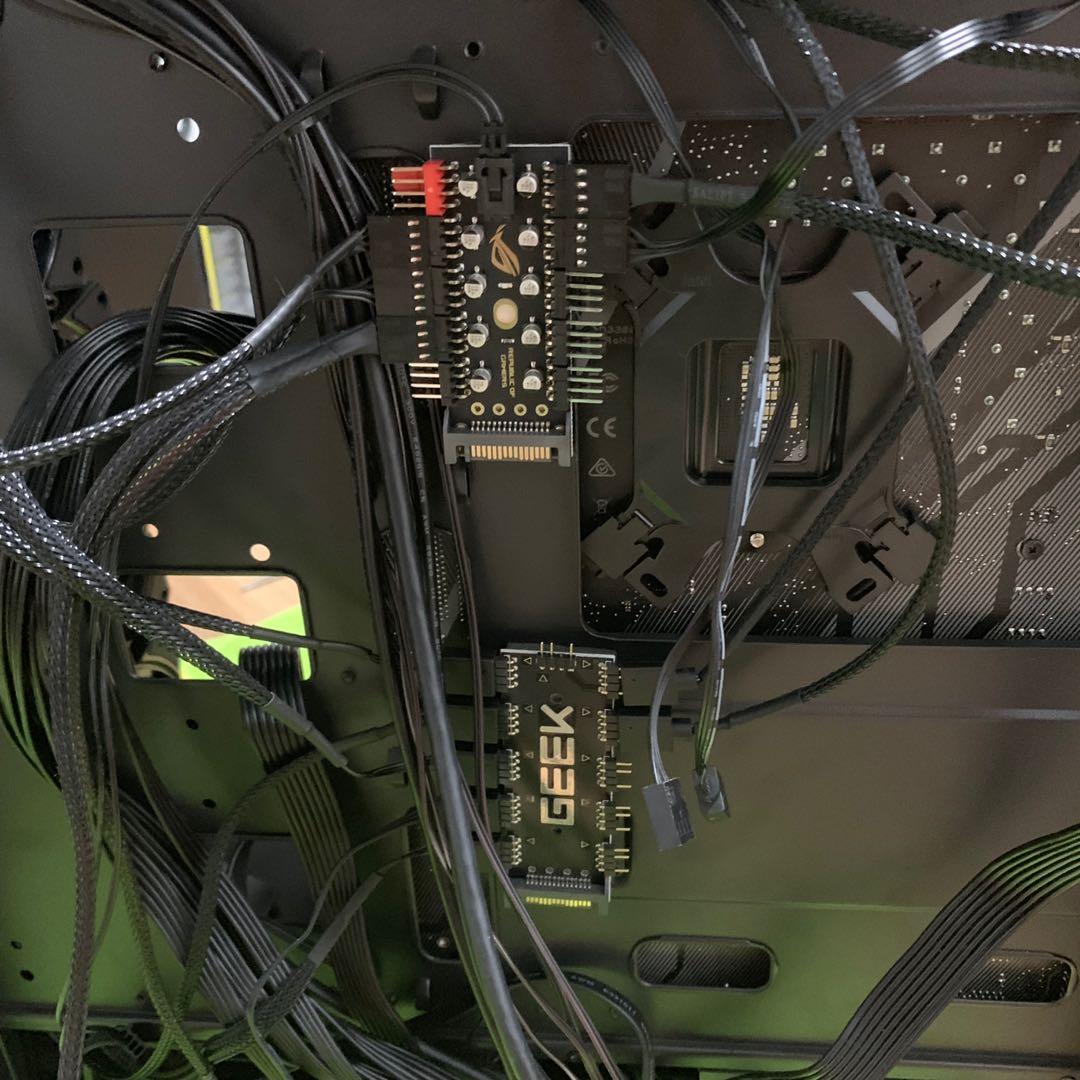 4 pin 12V RGB hub, TV & Home Appliances, Electrical, Adaptors & Sockets ...