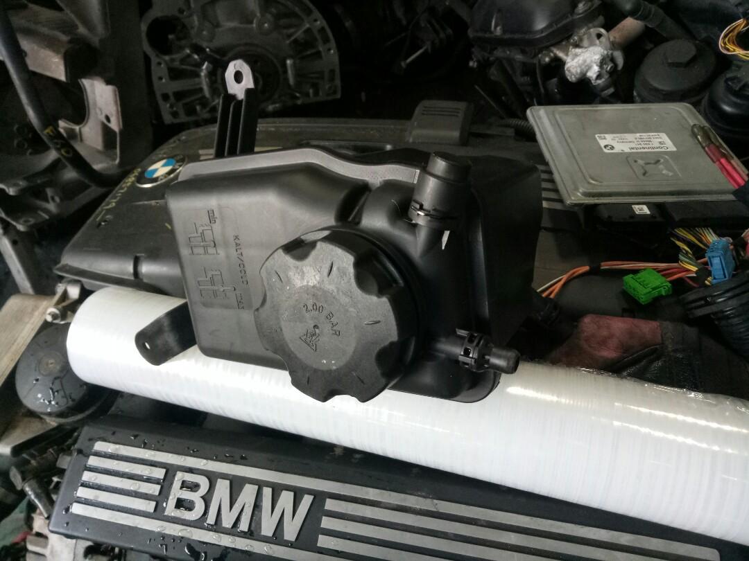 Bmw E60 E65 E90 E92 Spare Tank Radiator Original, Auto Accessories on ...