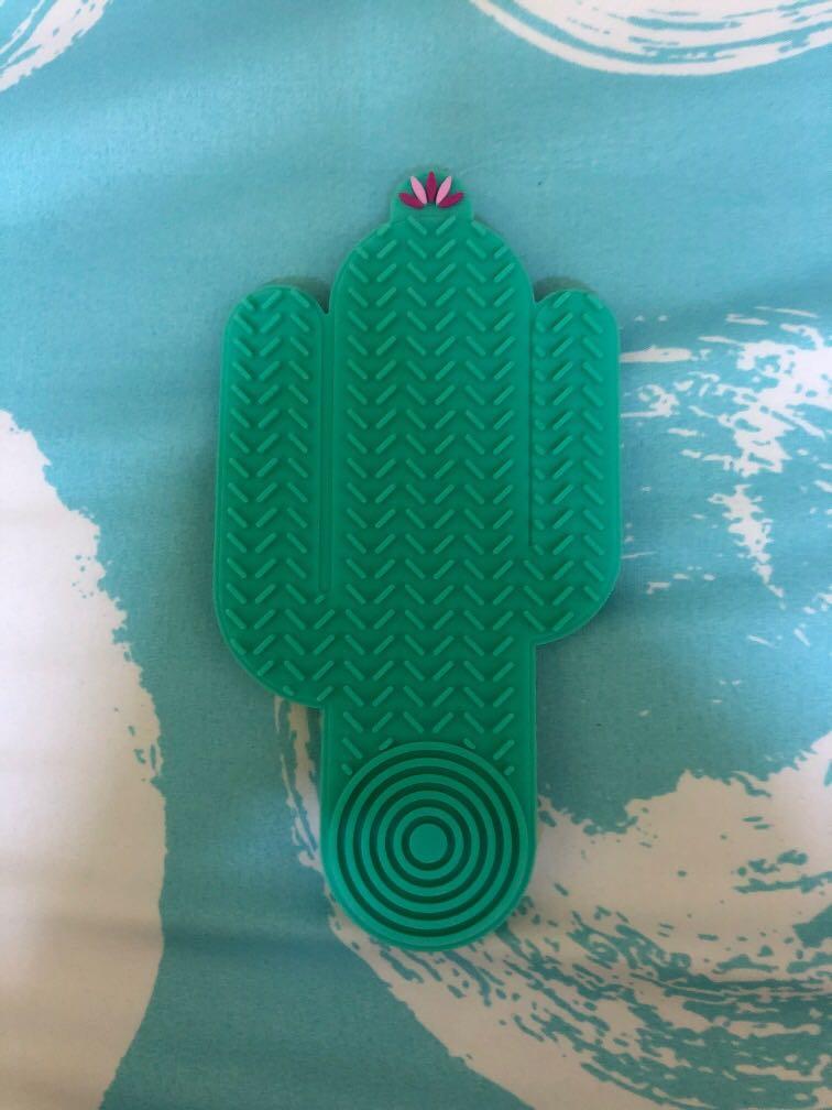 Juno & co Brush Cleaning Cactus, Beauty & Personal Care, Hands & Nails ...