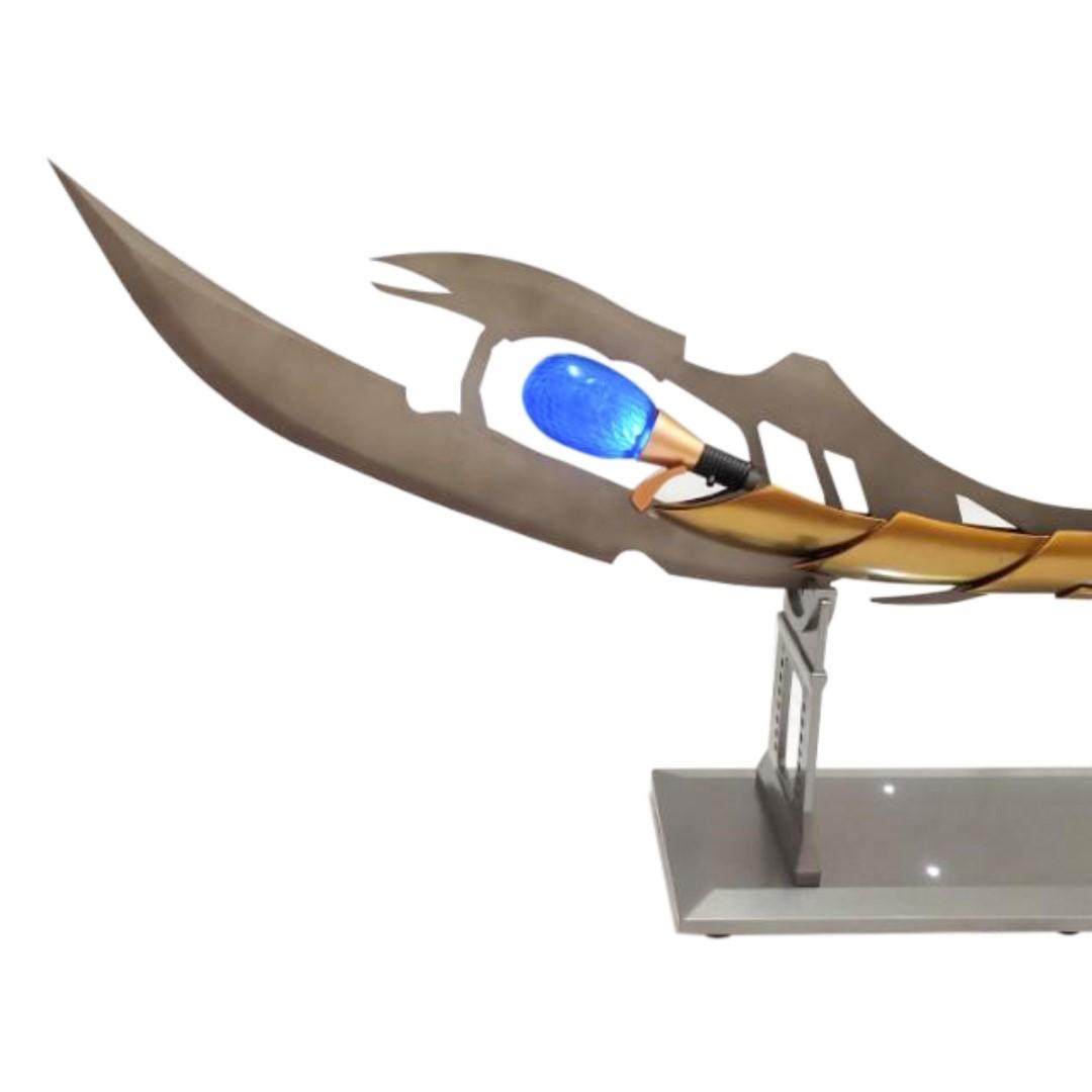 Marvel The Avengers Loki Chitauri Scepter with Mind Stone and LED ...