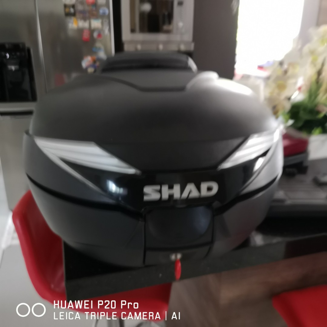 Shad SH 39 for sale with backrest and baseplate, Motorcycles ...