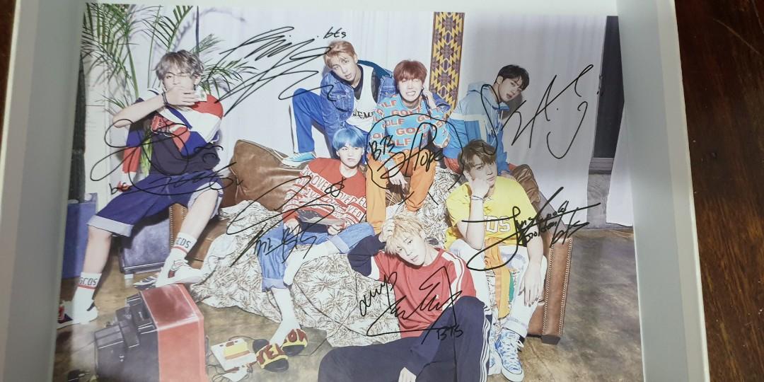 [SIGNED] BTS MINI POSTER - 2 EACH VERSION, Hobbies & Toys, Memorabilia ...