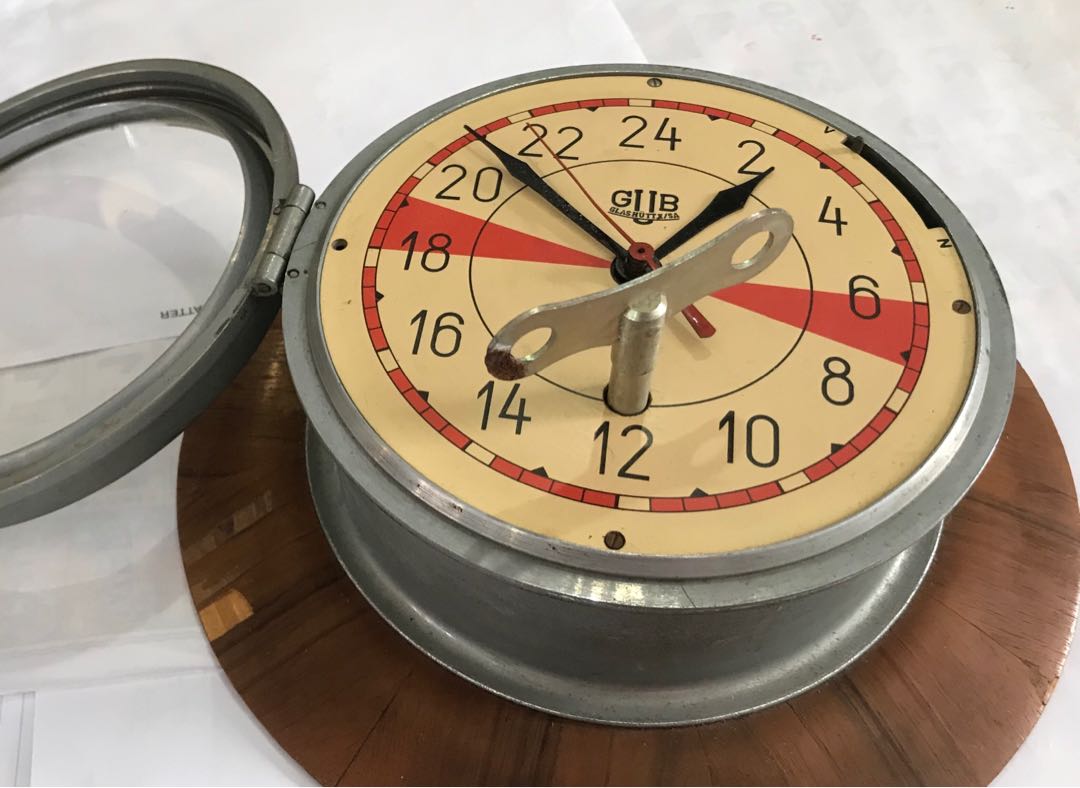 Vintage Glashutte vintage German navy boat/ship submarine cabin clock ...