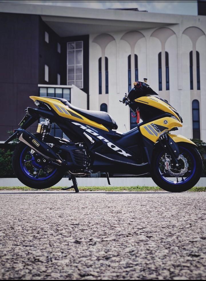 ROB1 RACING SG. AEROX EXHAUST PIPES, Motorcycles, Motorcycle ...