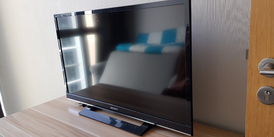 Sony LCD TV, TV & Home Appliances, TV & Entertainment, TV on Carousell