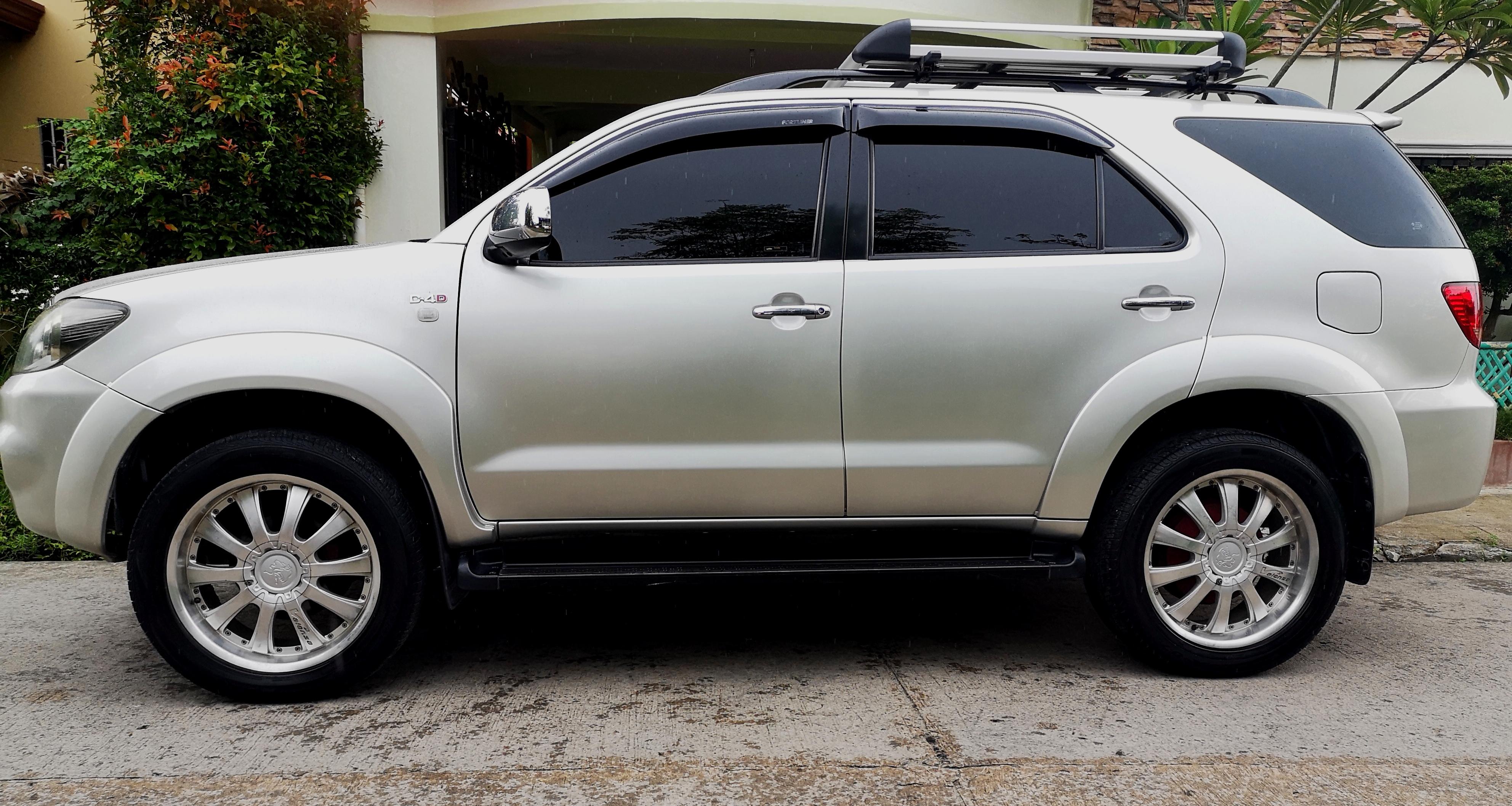 Toyota Fortuner 2006G, Cars for Sale on Carousell