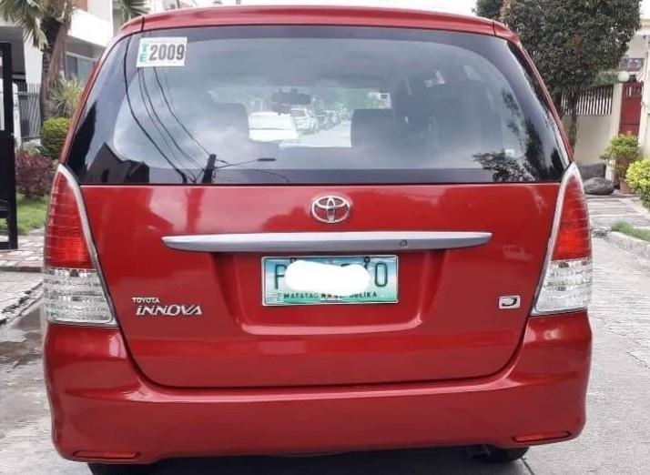 Toyota Innova J 2010, Cars for Sale on Carousell