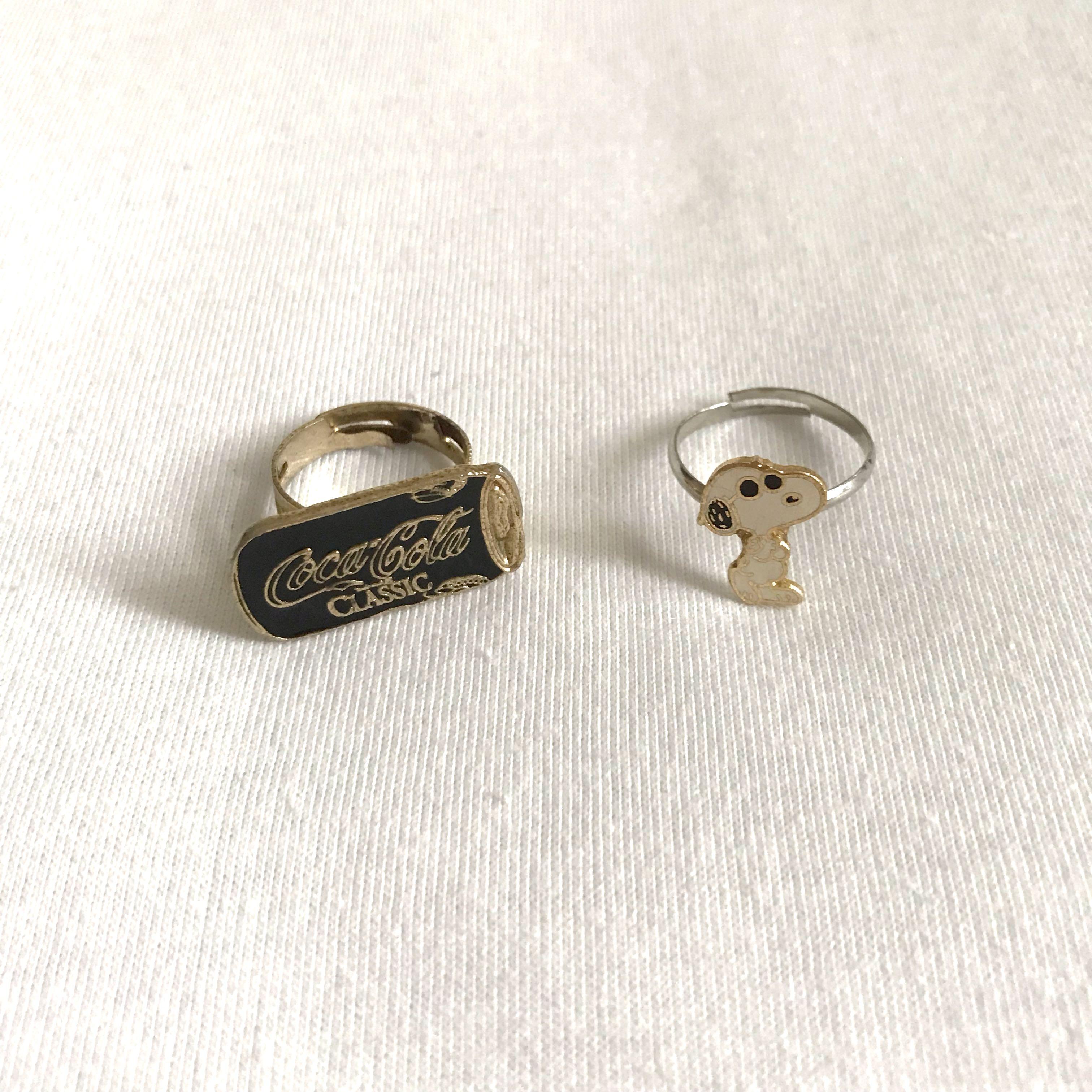 Snoopy gold ring, Women's Fashion, Jewelry & Organizers, Rings on Carousell