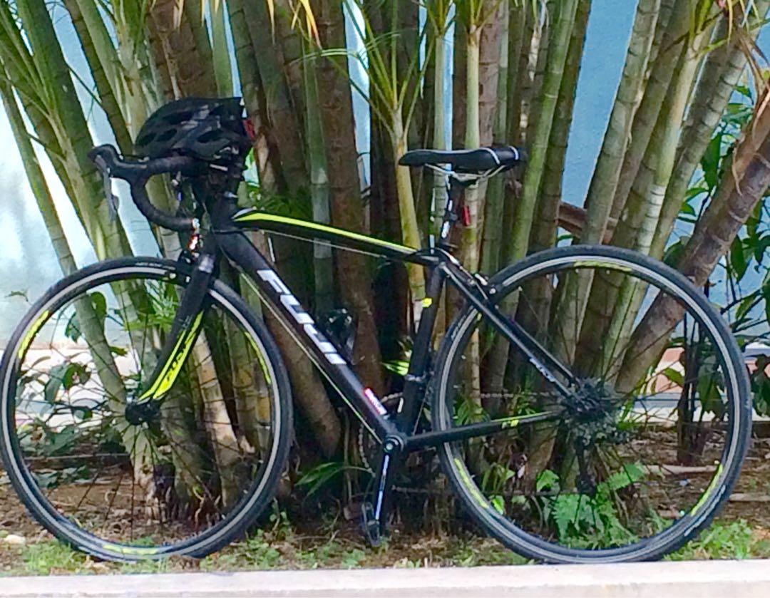 FUJI ROAD BIKE, Sports Equipment, Bicycles & Parts, Bicycles on Carousell