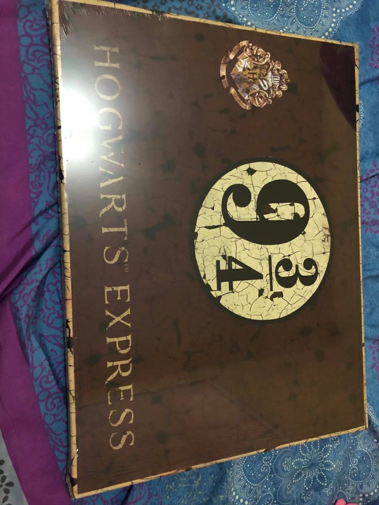 Harry potter hogwarts wall display, Hobbies & Toys, Toys & Games on ...