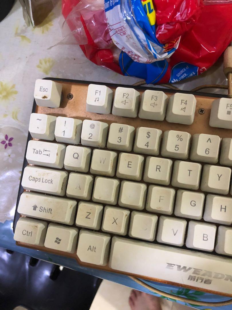 Logitech korean keyboard + gaming keyboard (free), Computers & Tech ...