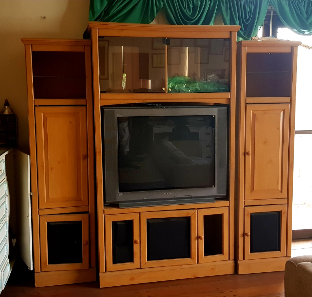 RUSH FOR SALE! TV Entertainment Rack, Furniture & Home Living ...