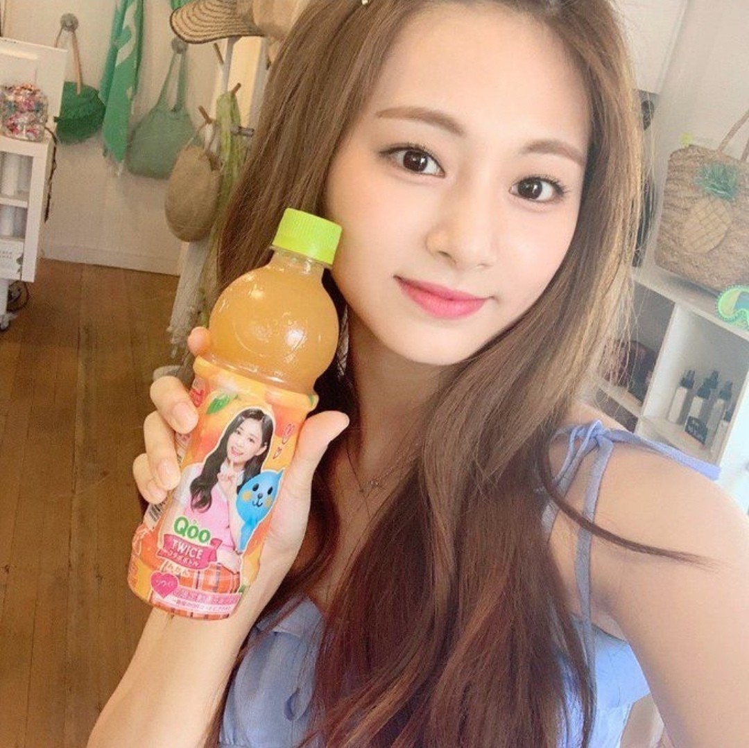 TWICE QOO BOTTLE, Hobbies & Toys, Memorabilia & Collectibles, K-Wave on Carousell