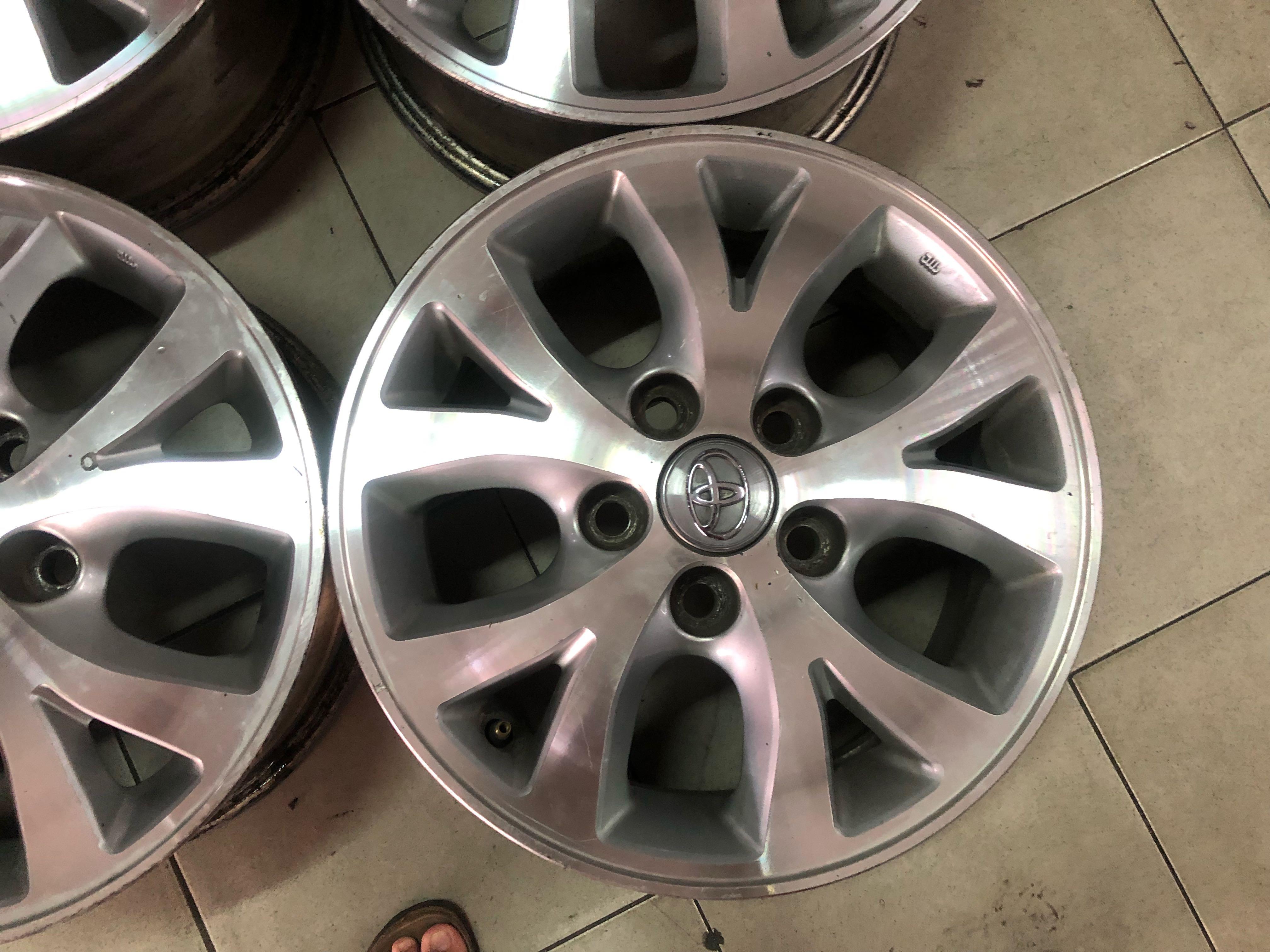 4pcs 15" Innova Mags flower type 5Holes pcd 114 Used, Car Parts ...