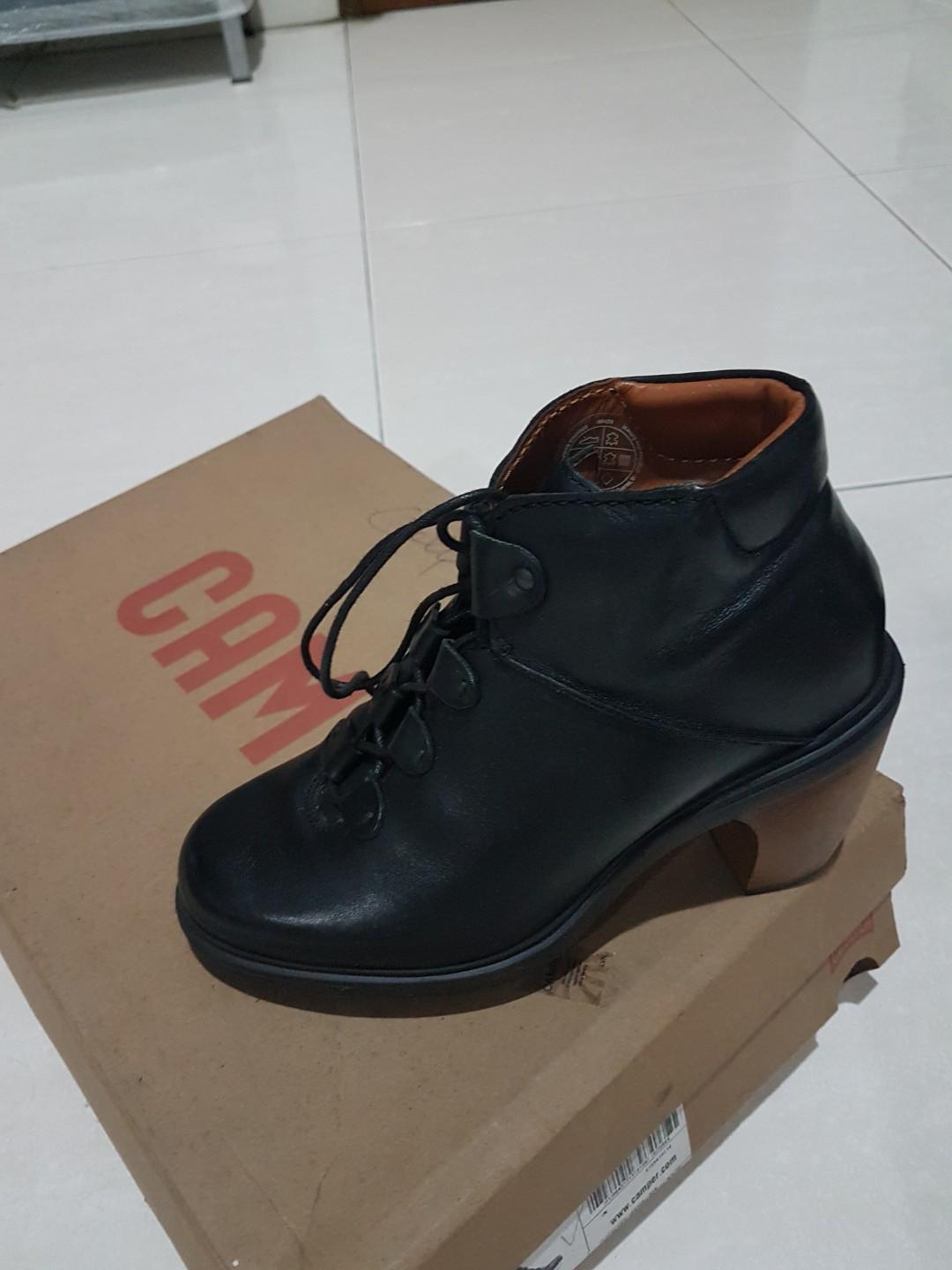 Camper boots, Fesyen Wanita, Sepatu di Carousell