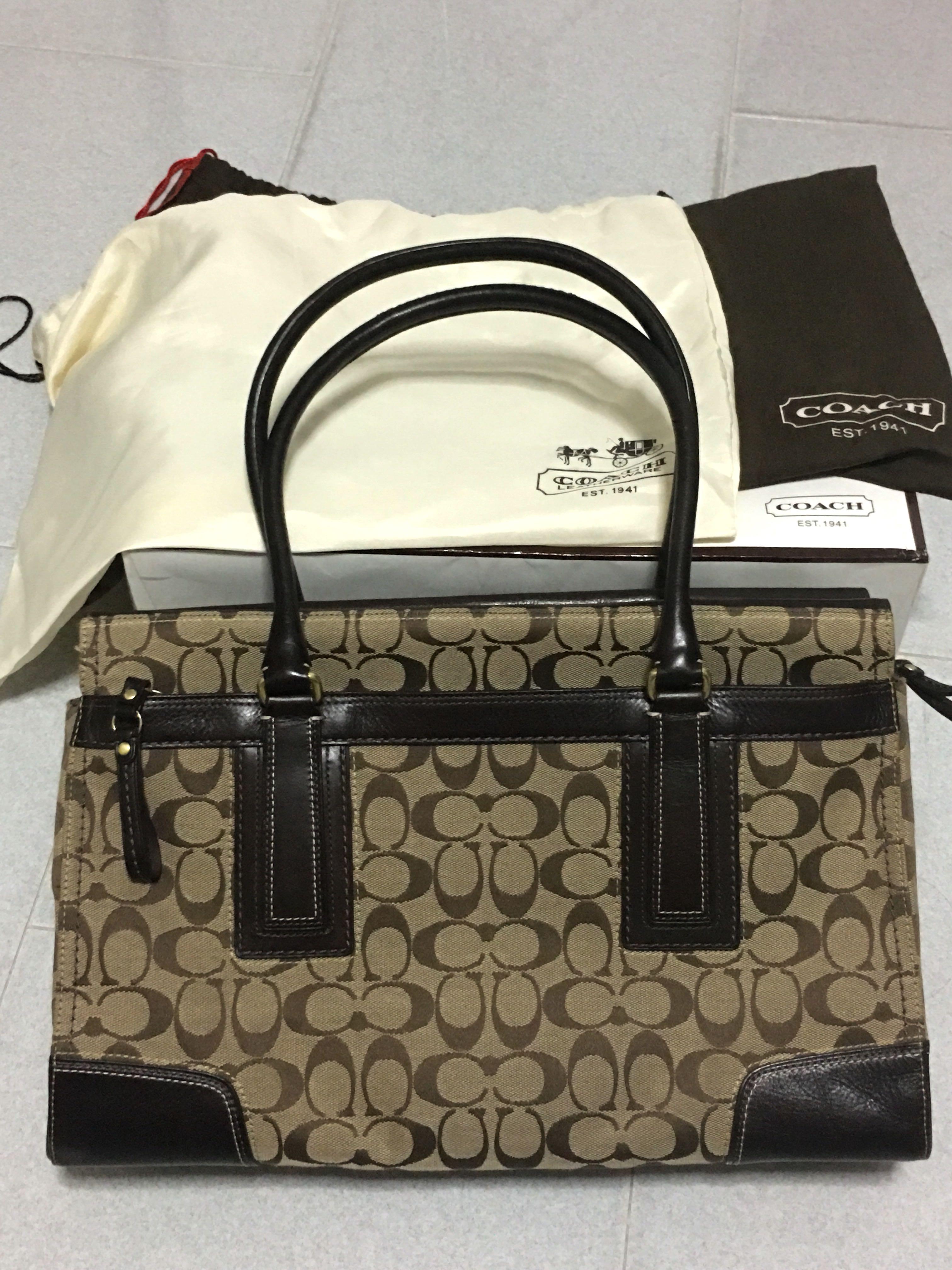 COACH LARGE HAMPTON CARRYALL D0773-11064, Women's Fashion, Bags ...