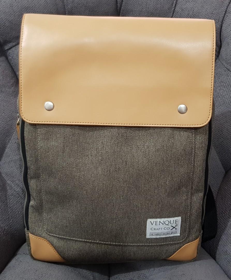 Original Venque Flatsquare Backpack, Men's Fashion, Bags, Backpacks on Carousell