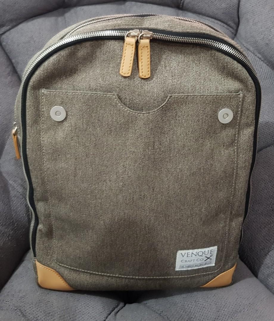 Original Venque Flatsquare Backpack, Men's Fashion, Bags, Backpacks on Carousell