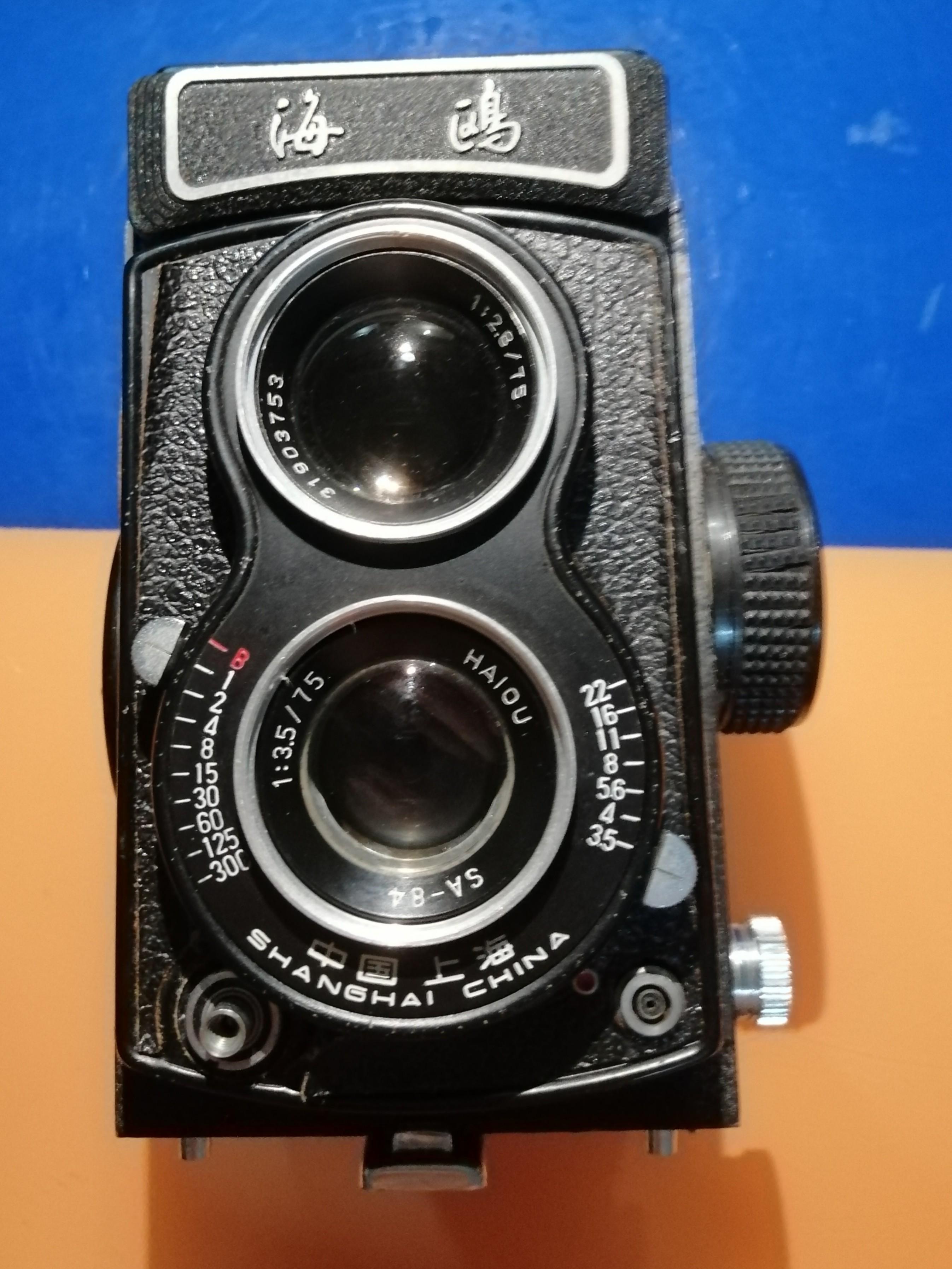 Seagull 4A TLR Crank advance, Photography, Cameras on Carousell