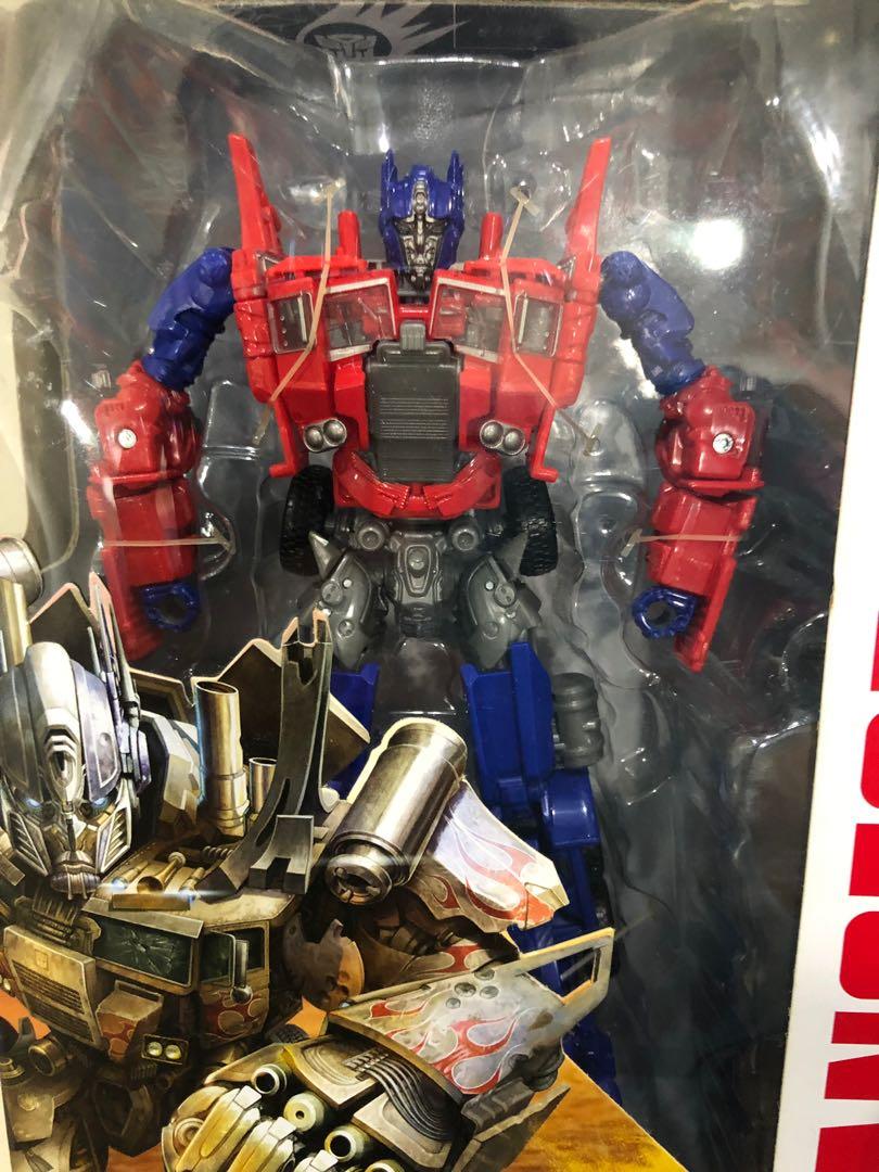Transformers Optimus Prime Evasion Mode, Hobbies & Toys, Toys & Games ...