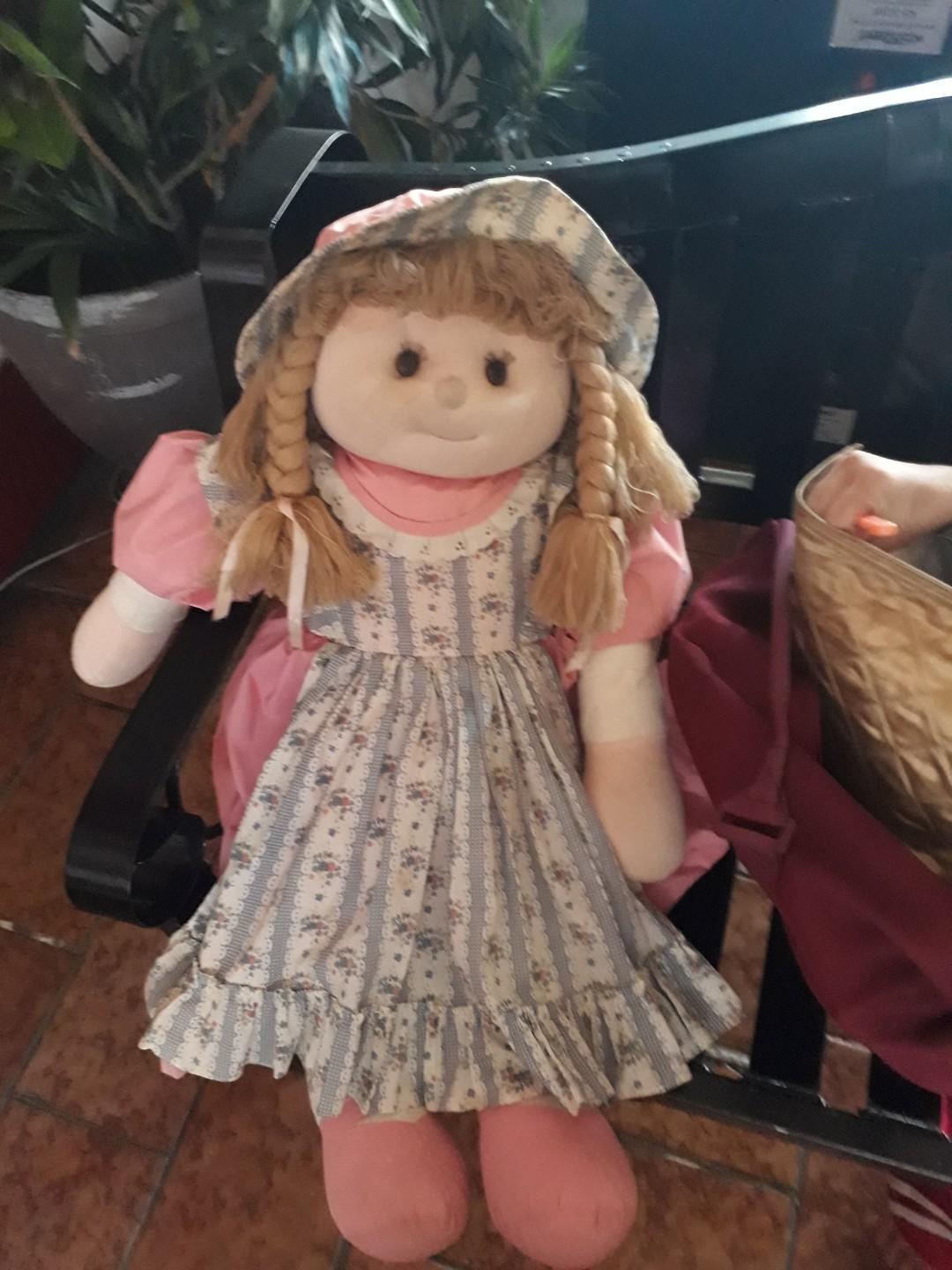 Jennifer Doll Instagram, Twitter & Facebook on IDCrawl